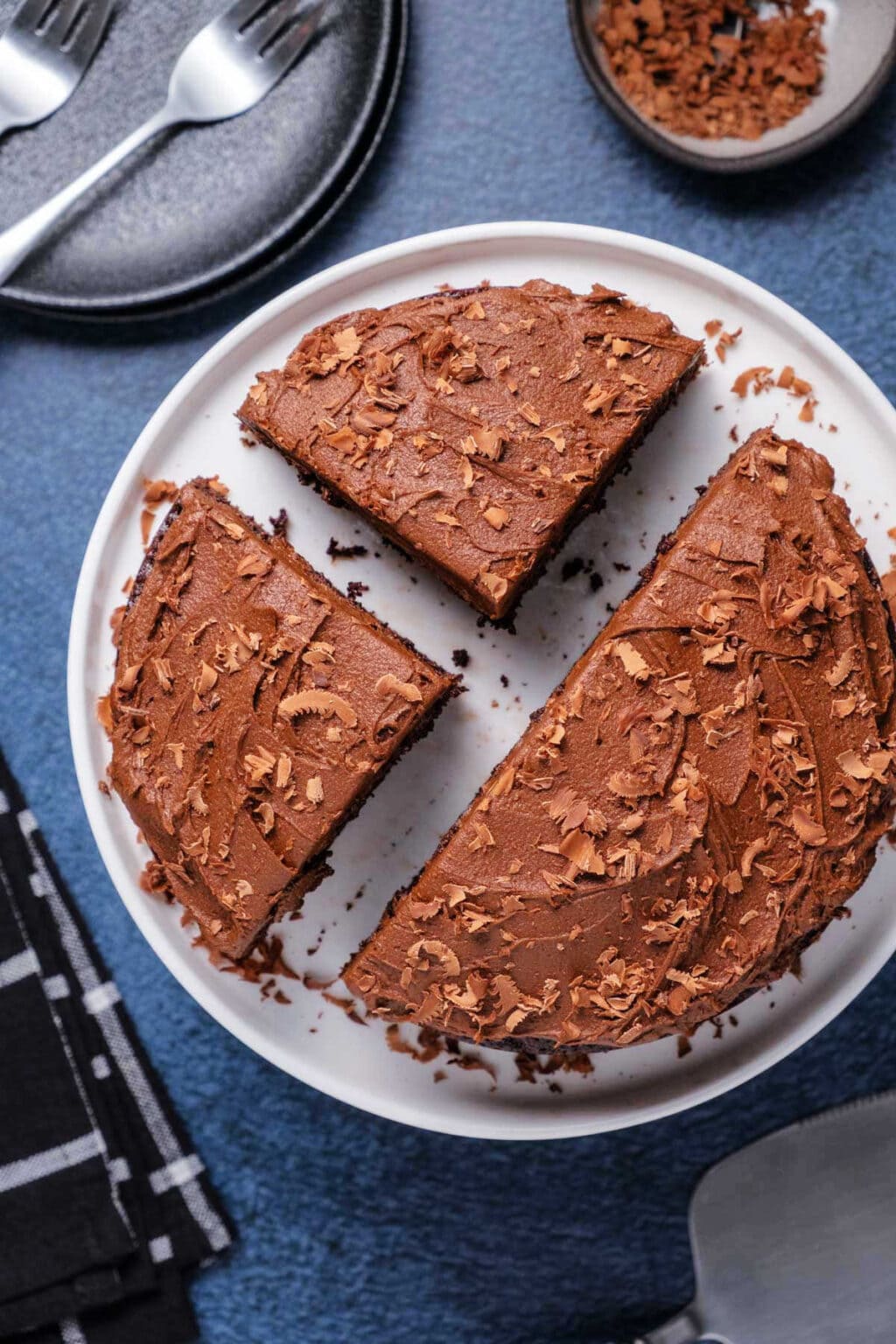 Small Chocolate Cake - Gimme That Flavor