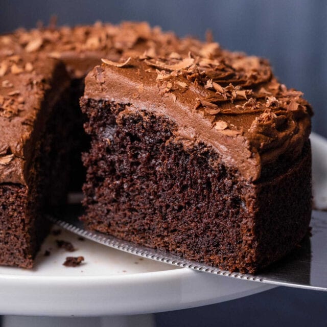 Small Chocolate Cake - Gimme That Flavor