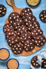 Inside Out Chocolate Chip Cookies - Gimme That Flavor