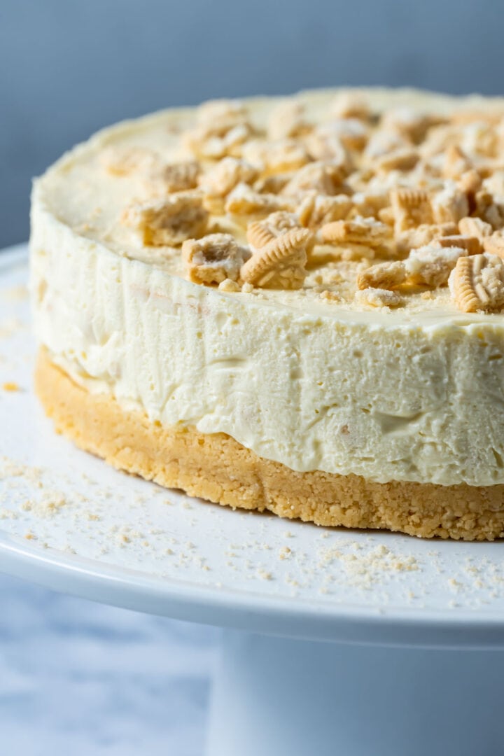 Golden Oreo Cheesecake - Gimme That Flavor