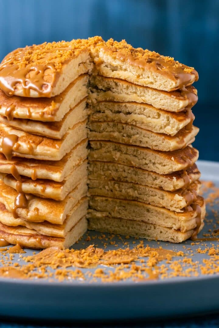 Biscoff Pancakes - Gimme That Flavor