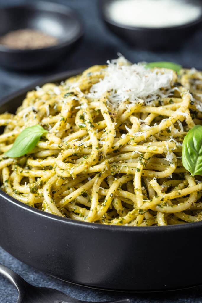 Al Pesto Pasta - Gimme That Flavor