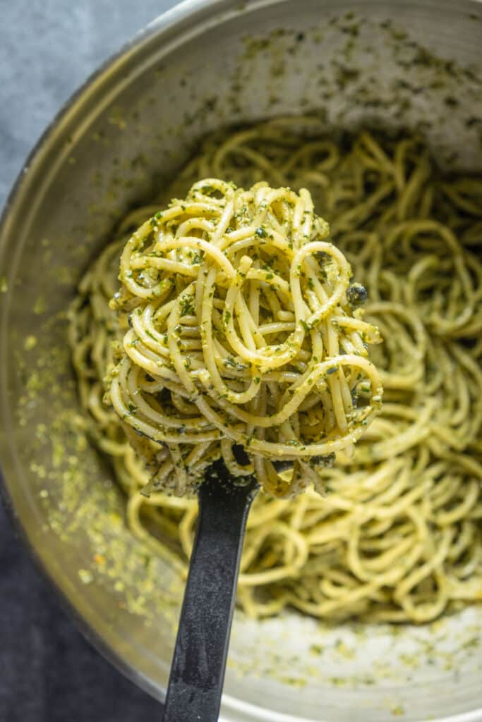 Al Pesto Pasta - Gimme That Flavor