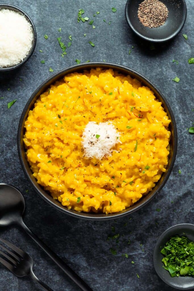 Risotto Allo Zafferano - Gimme That Flavor